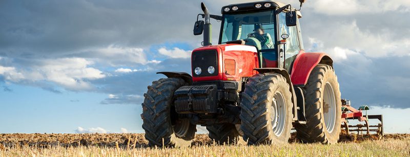 Choosing Between 4WD and 2WD Tractors: Key Differences and Advantages ...